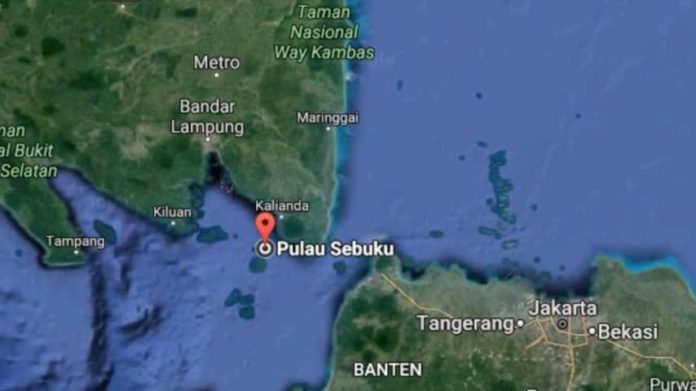 Empat Kapal Dikerahkun untuk Evakuasi Warga Pulau Sebuku dan Sebesi ...
